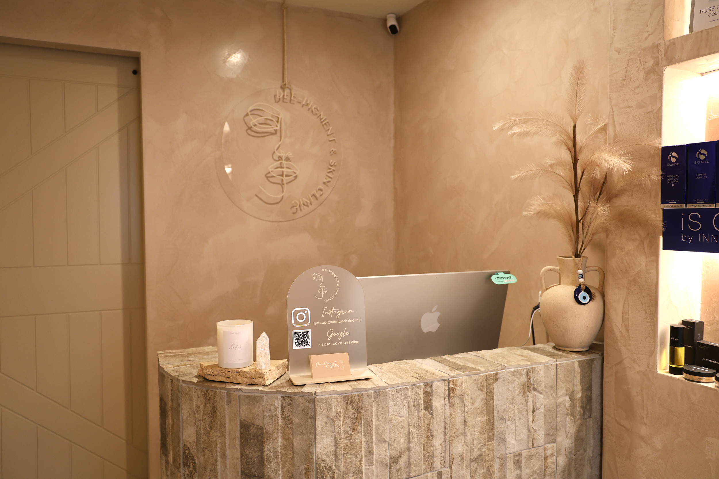 Dee-Luxe Skin Boutique | Advanced Skin & Cosmetic Clinic