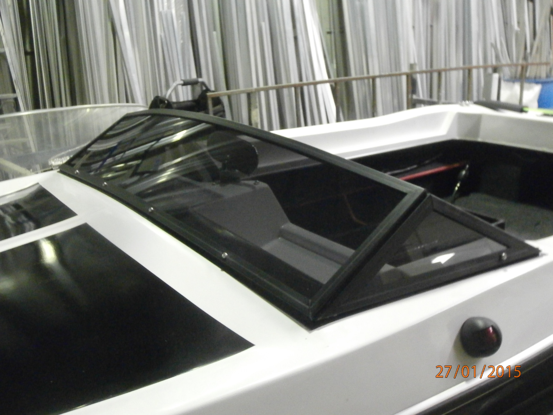 Frameless windows | aquarian-marine