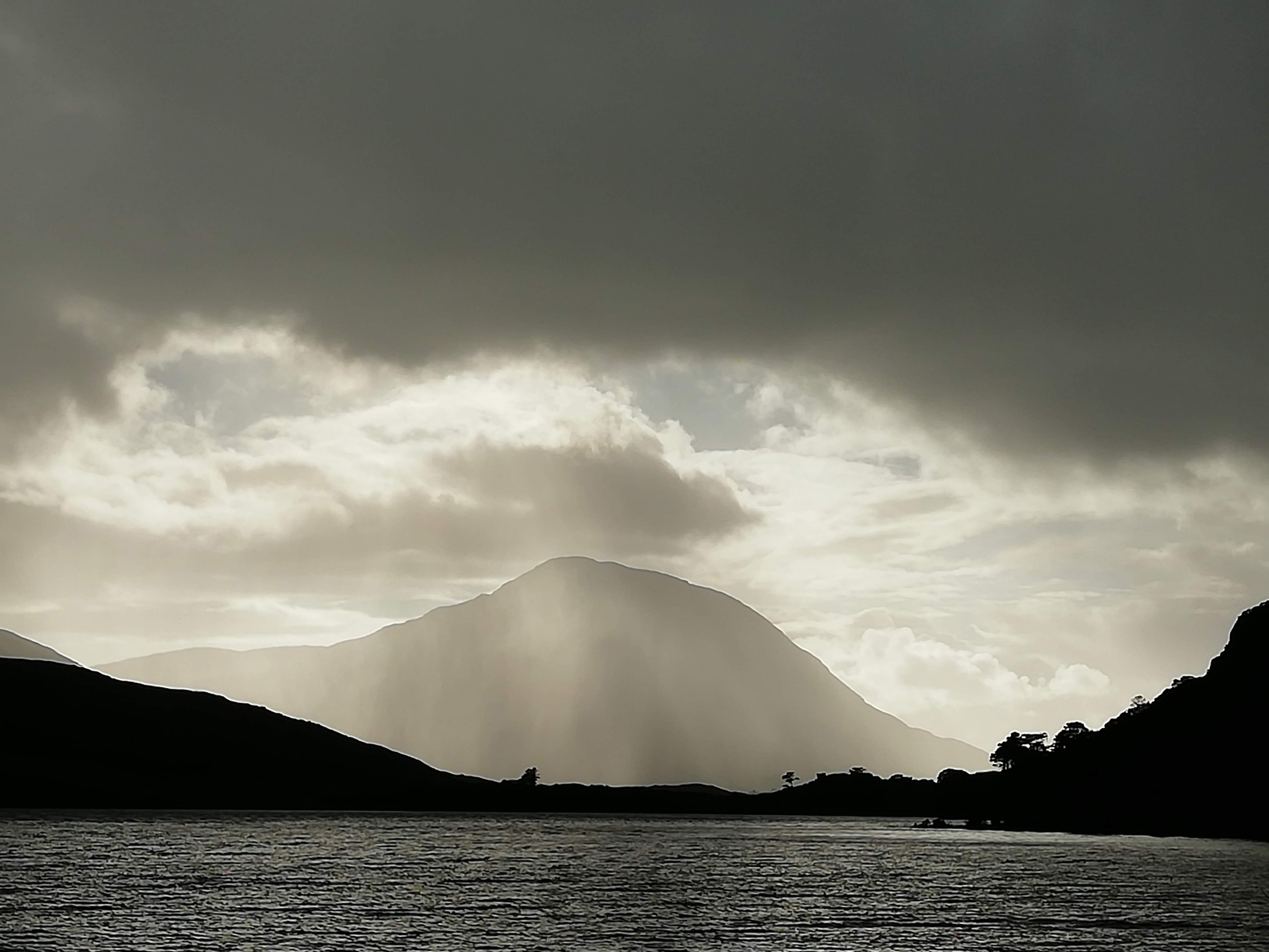 Sui Yoga Stools & CDs Ireland | Sui Mindfulness, Breathwork & Yoga Nidra