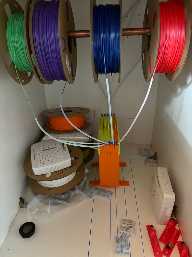 Took a while but I finally finished my filament feeding and drying ...