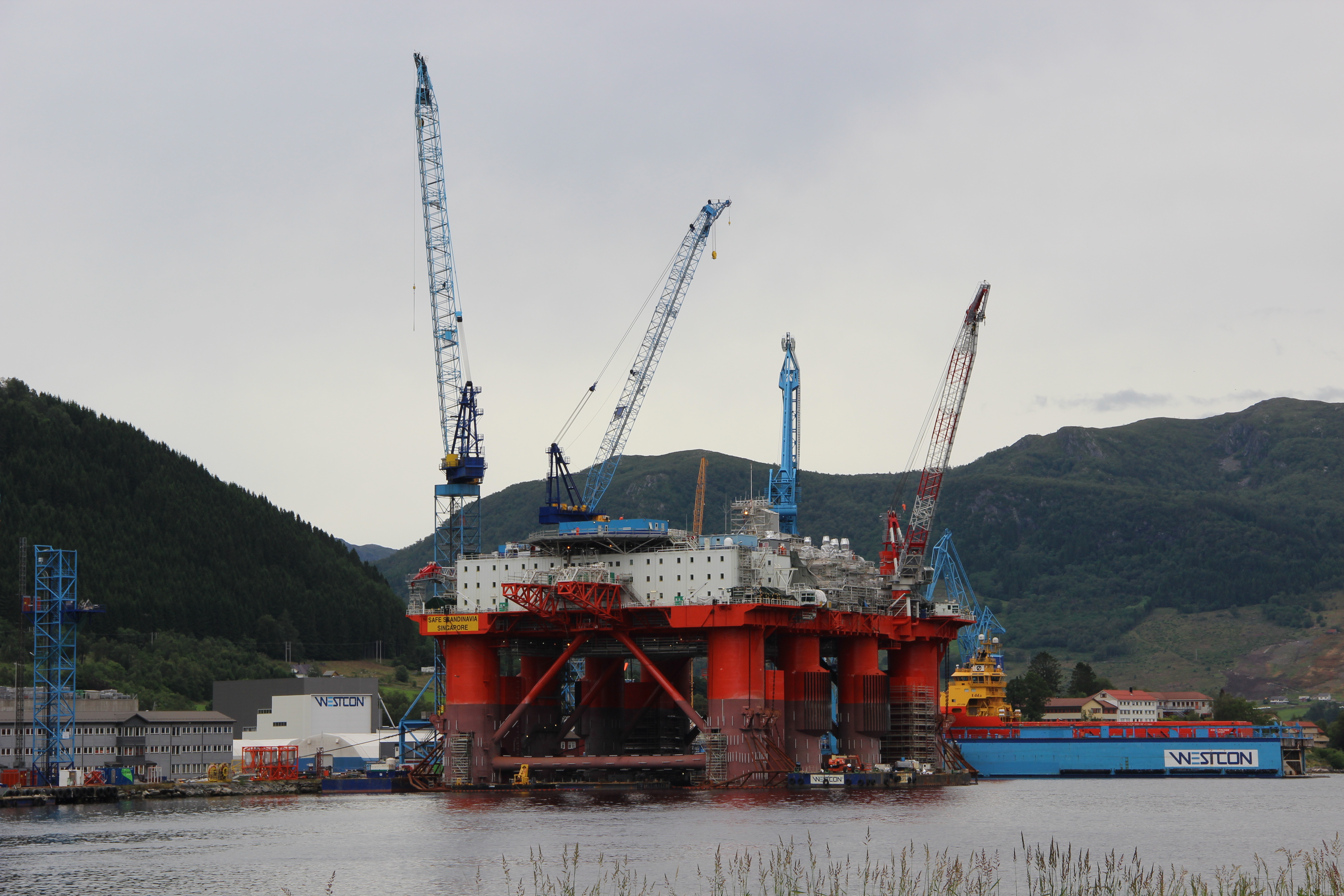 Troll Helnote | Norvège | La Terre Vue Des Cimes