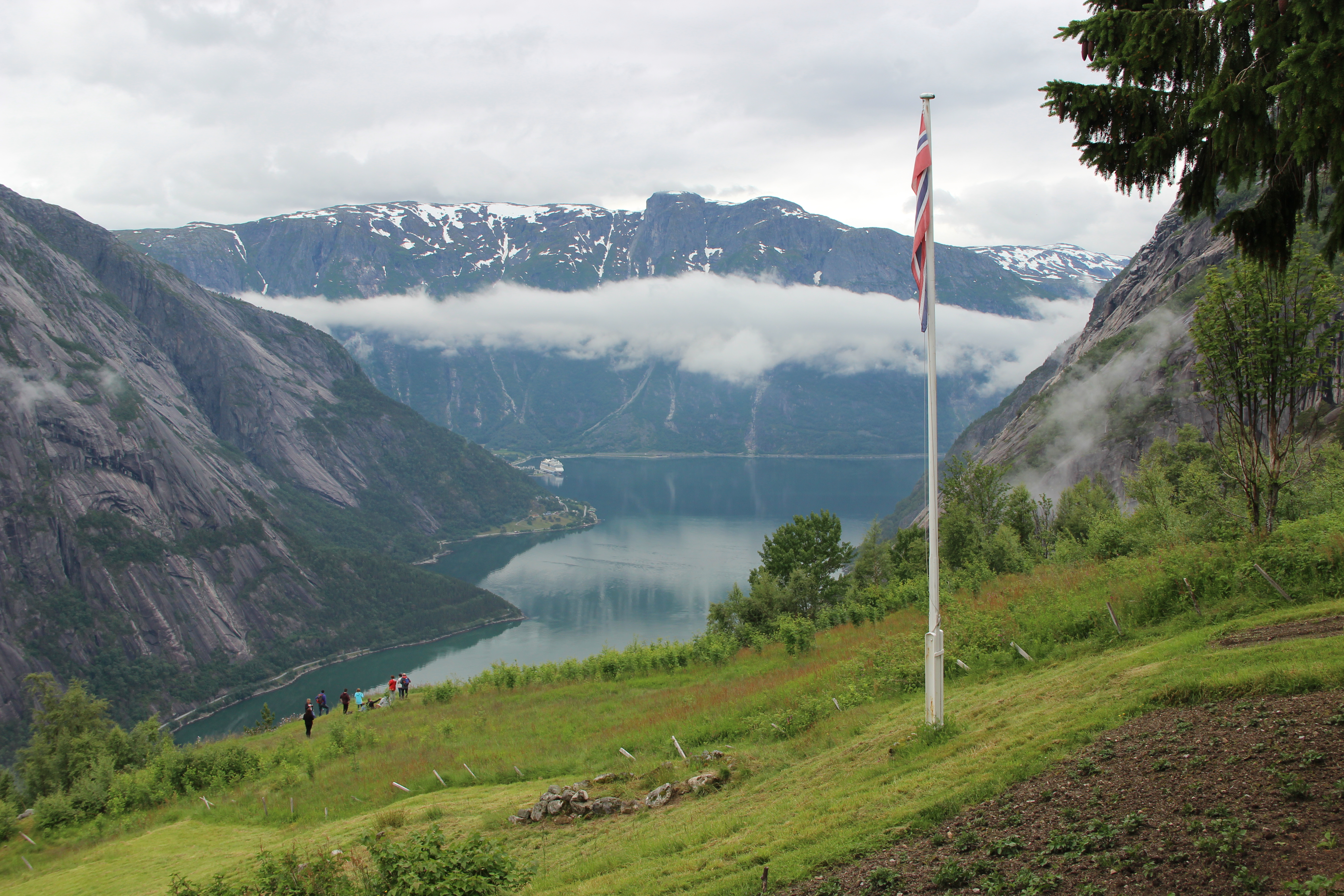 Troll Helnote | Norvège | La Terre Vue Des Cimes