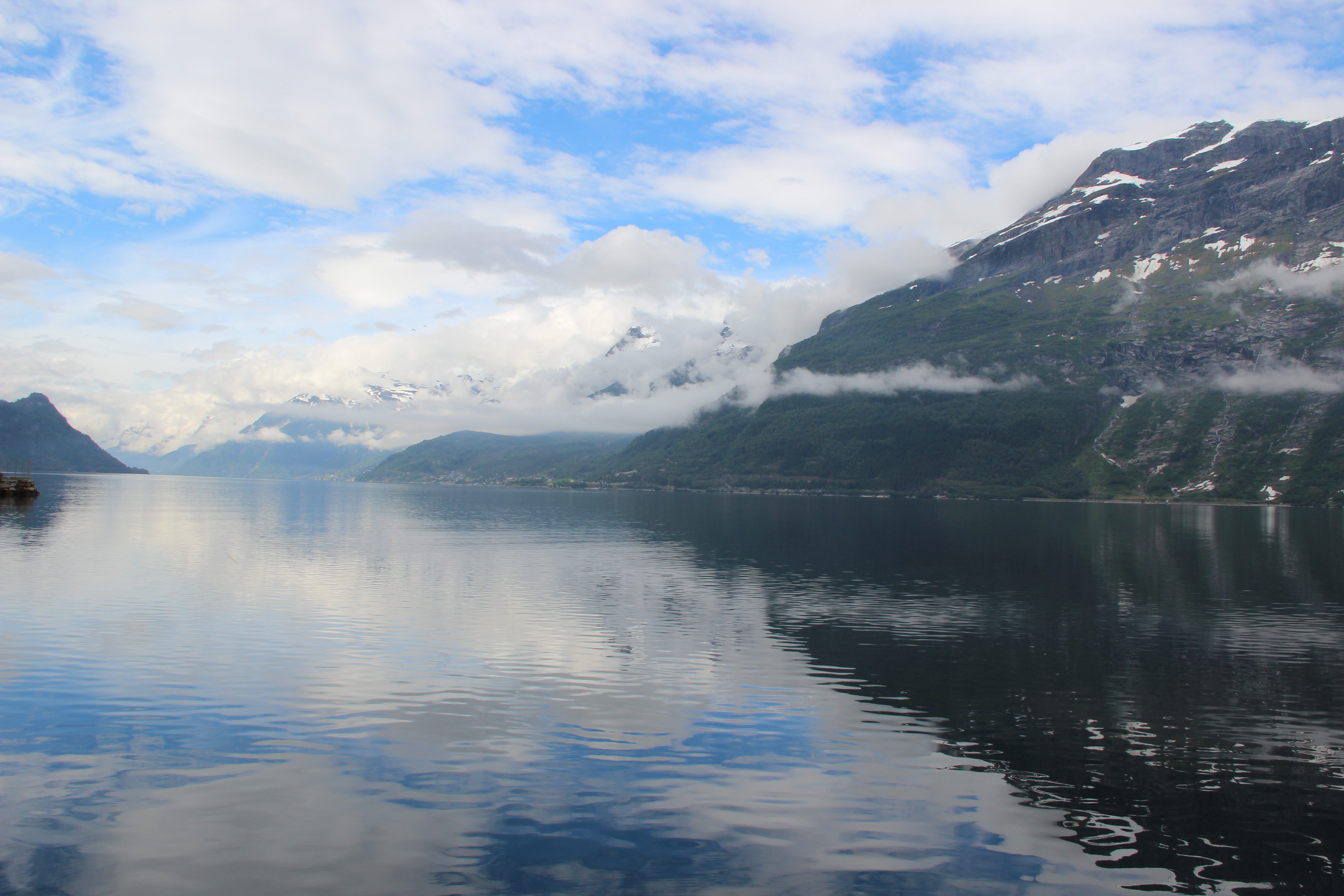 Troll Helnote | Norvège | La Terre Vue Des Cimes