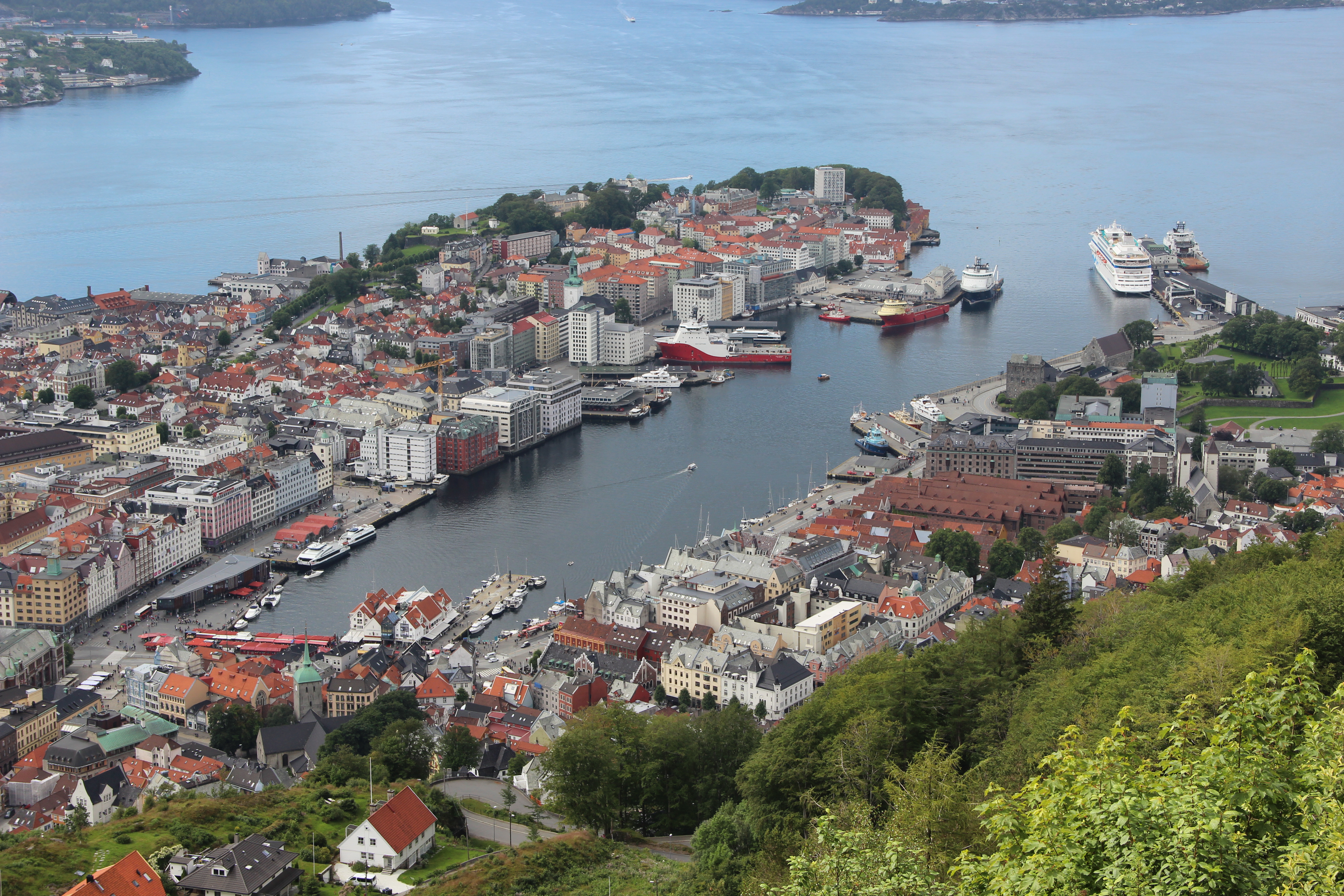 Troll Helnote | Norvège | La Terre Vue Des Cimes