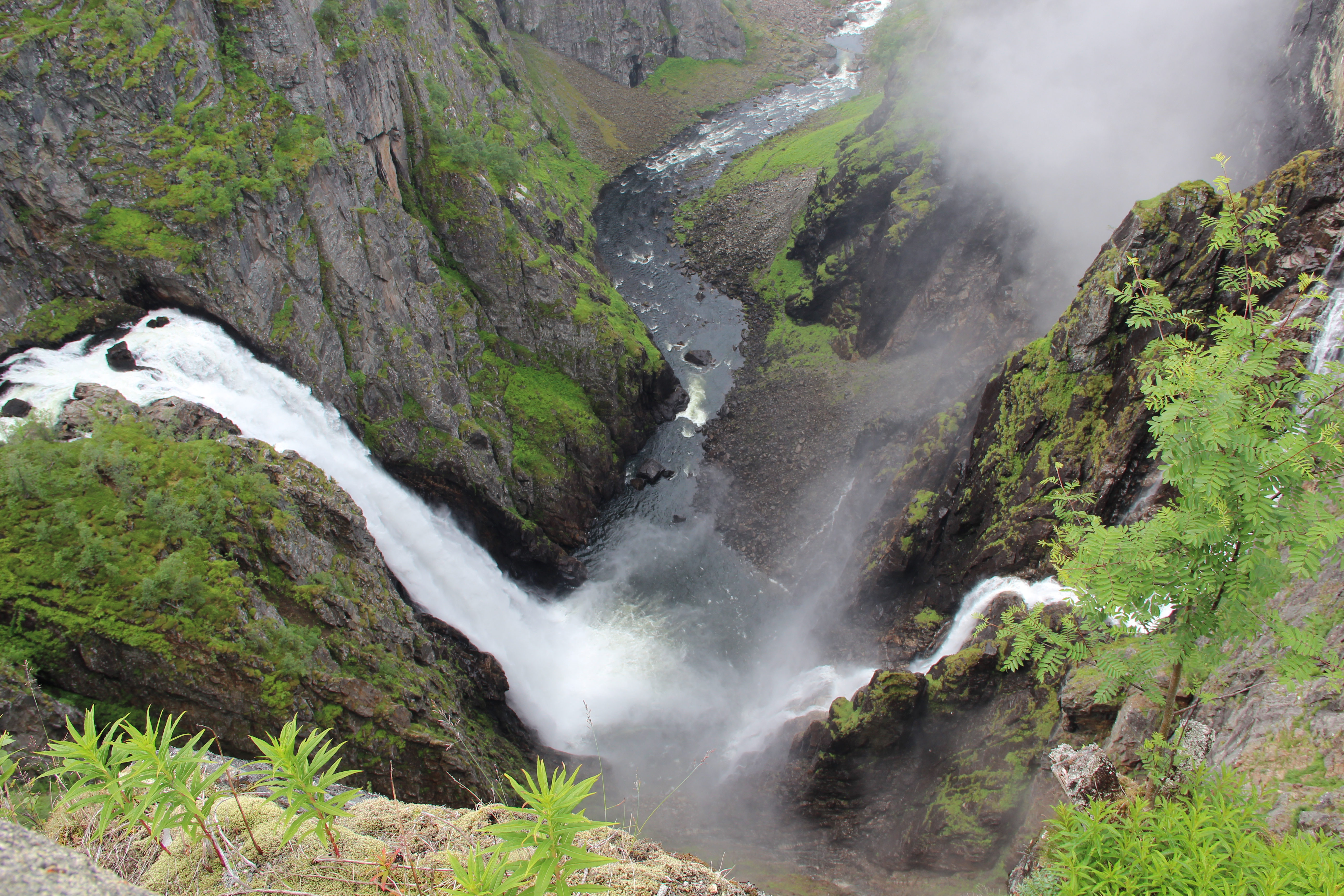 Troll Helnote | Norvège | La Terre Vue Des Cimes
