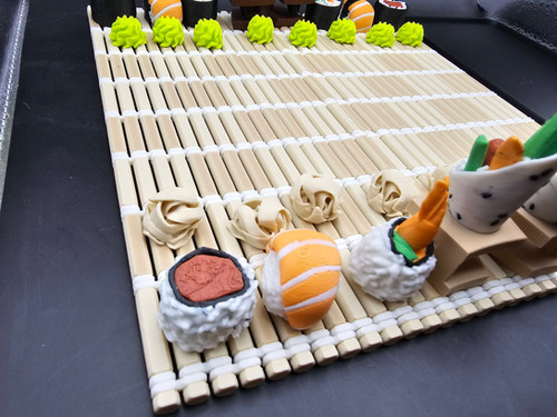 Sushi Bento Box Chess Set | 3D Hero
