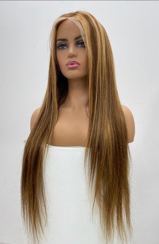 HD Highlighted Wigs (Color 4/27) | Feenominal Bundles