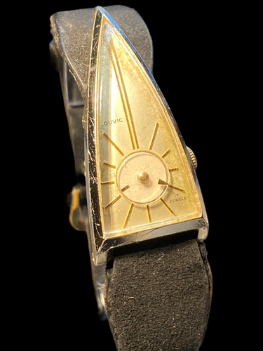 1950’s Louvic Ladies Mystery Triangle Dress Watch | vintagewatchroom