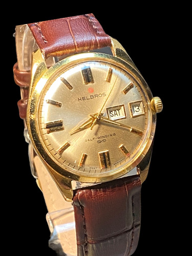1960’s Helbros Self Winding Day Date Gents Dress Watch | vintagewatchroom