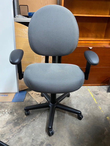 Steelcase criterion plus ergonomic office chair | dfsiofficefurniture
