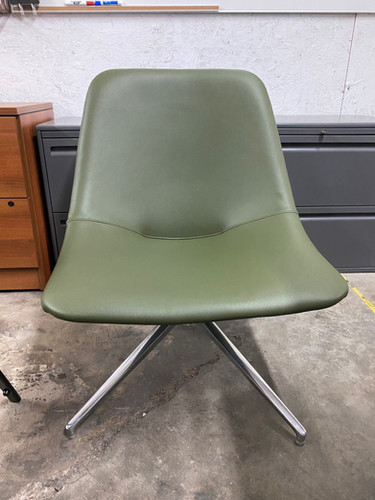 National Mabel lounge chair | dfsiofficefurniture