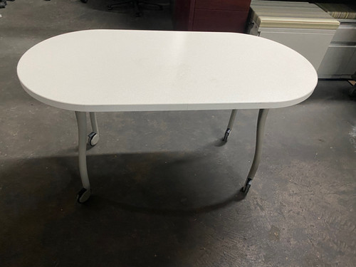 Steelcase oval table | dfsiofficefurniture