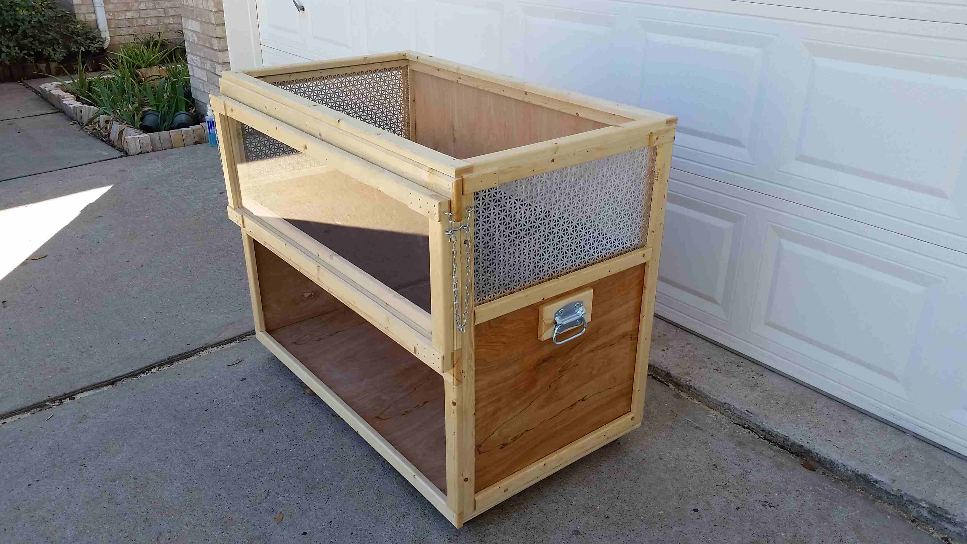 Rabbit & Guinea Pig Cages & Hutches - Indoor & Outdoor
