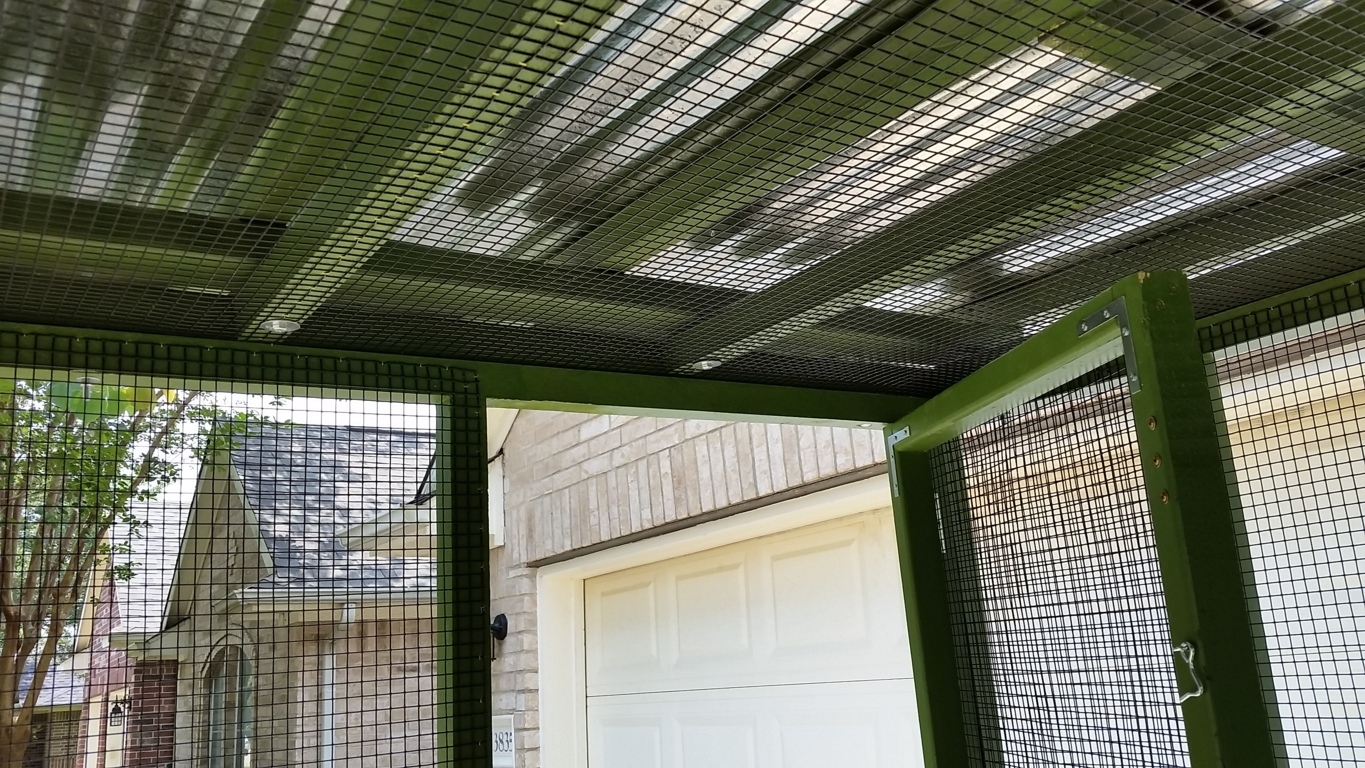 Custom Indoor & Outdoor Walk-in Bird Aviaries