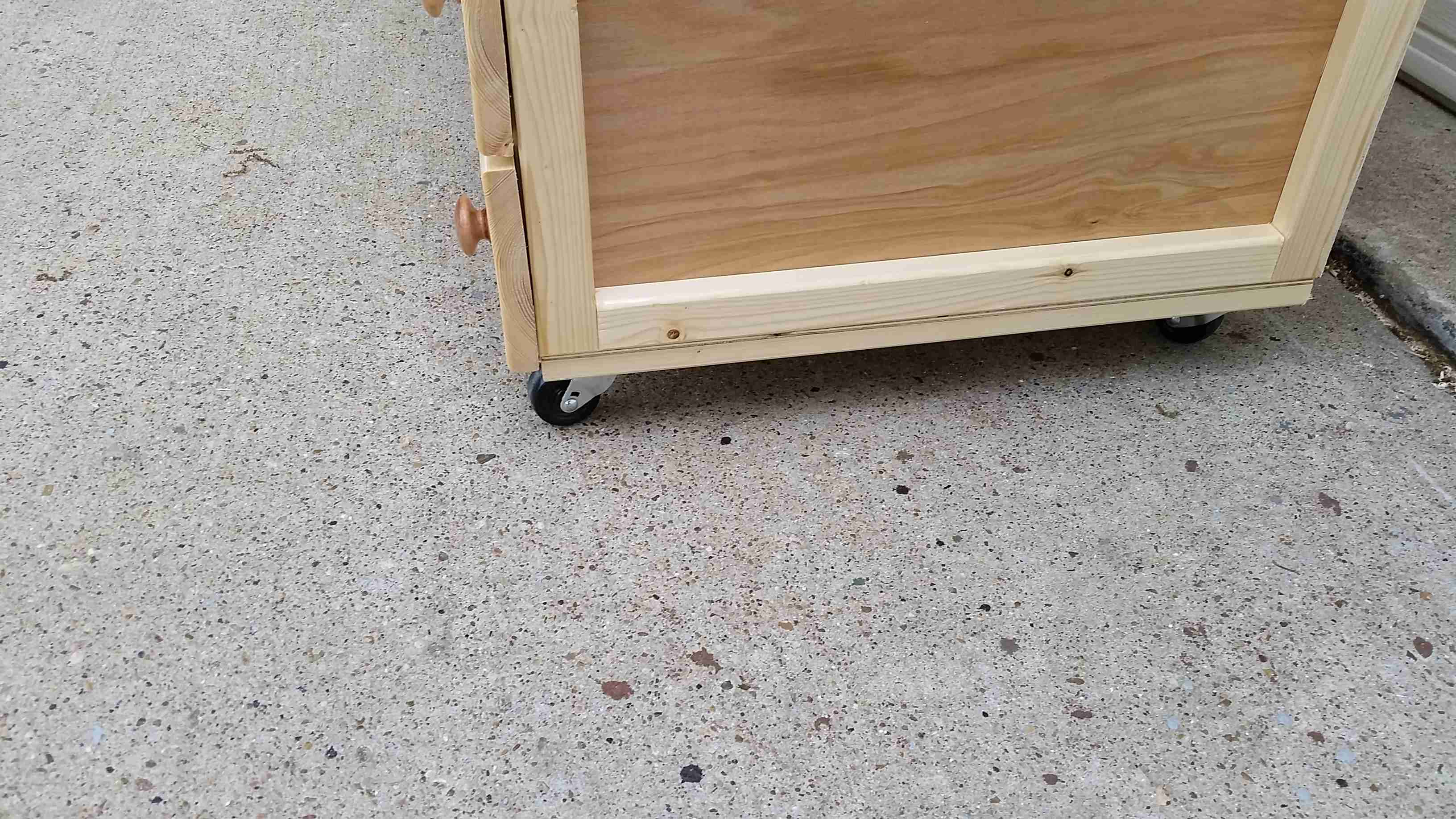 Rabbit & Guinea Pig Cages & Hutches - Indoor & Outdoor