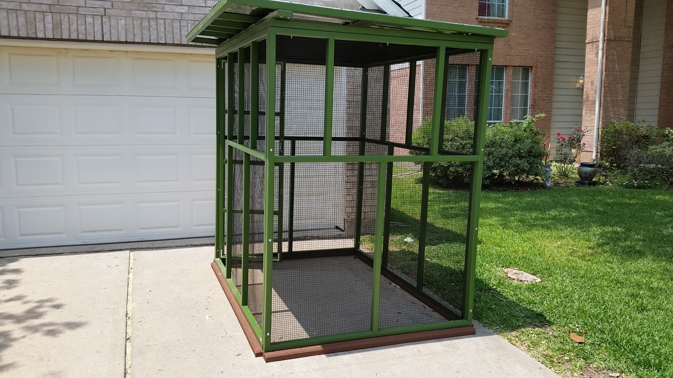 Custom Indoor & Outdoor Walk-in Bird Aviaries