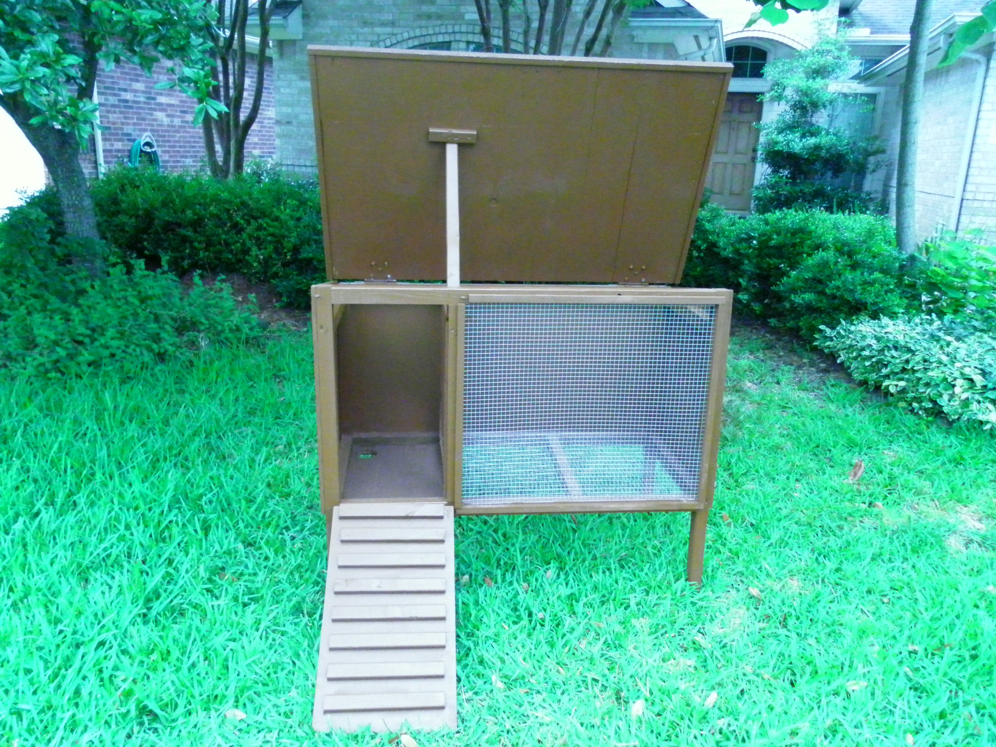 Rabbit & Guinea Pig Cages & Hutches - Indoor & Outdoor