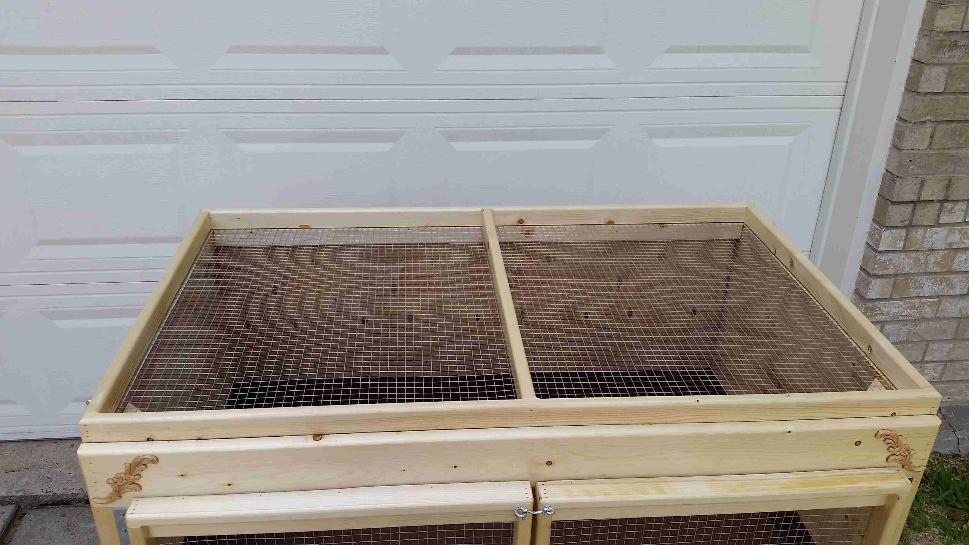 Rabbit & Guinea Pig Cages & Hutches - Indoor & Outdoor