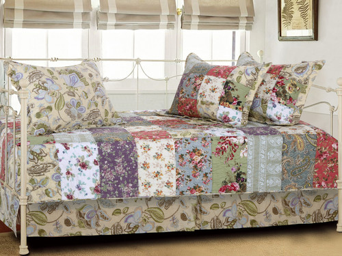 BLOOMING PRAIRIE DAYBED SET | LINENS-N-MORE