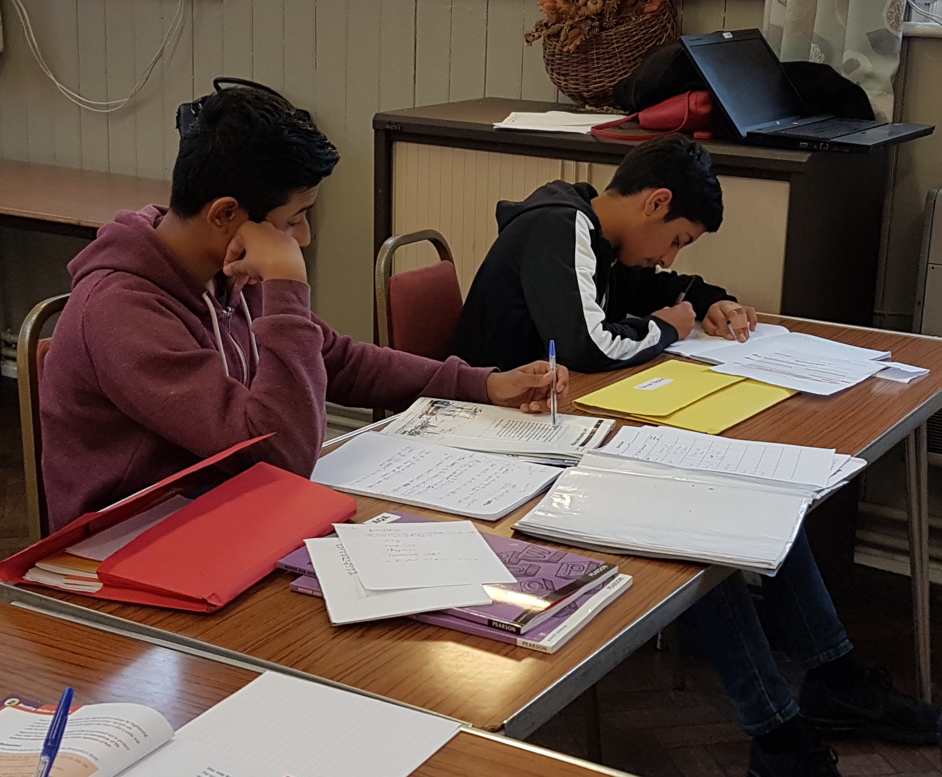 Licensed Tutors | Woking Tuition Centre | Maths, Science, & English ...