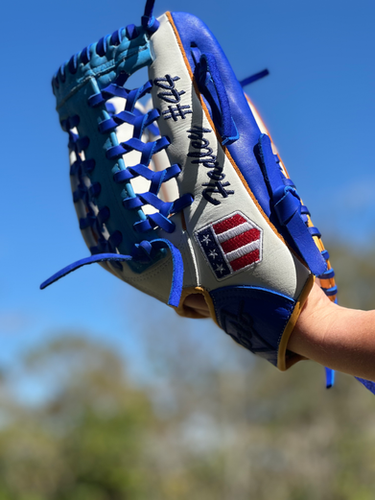 Full Custom Fielding Glove Hometown Team Sports
