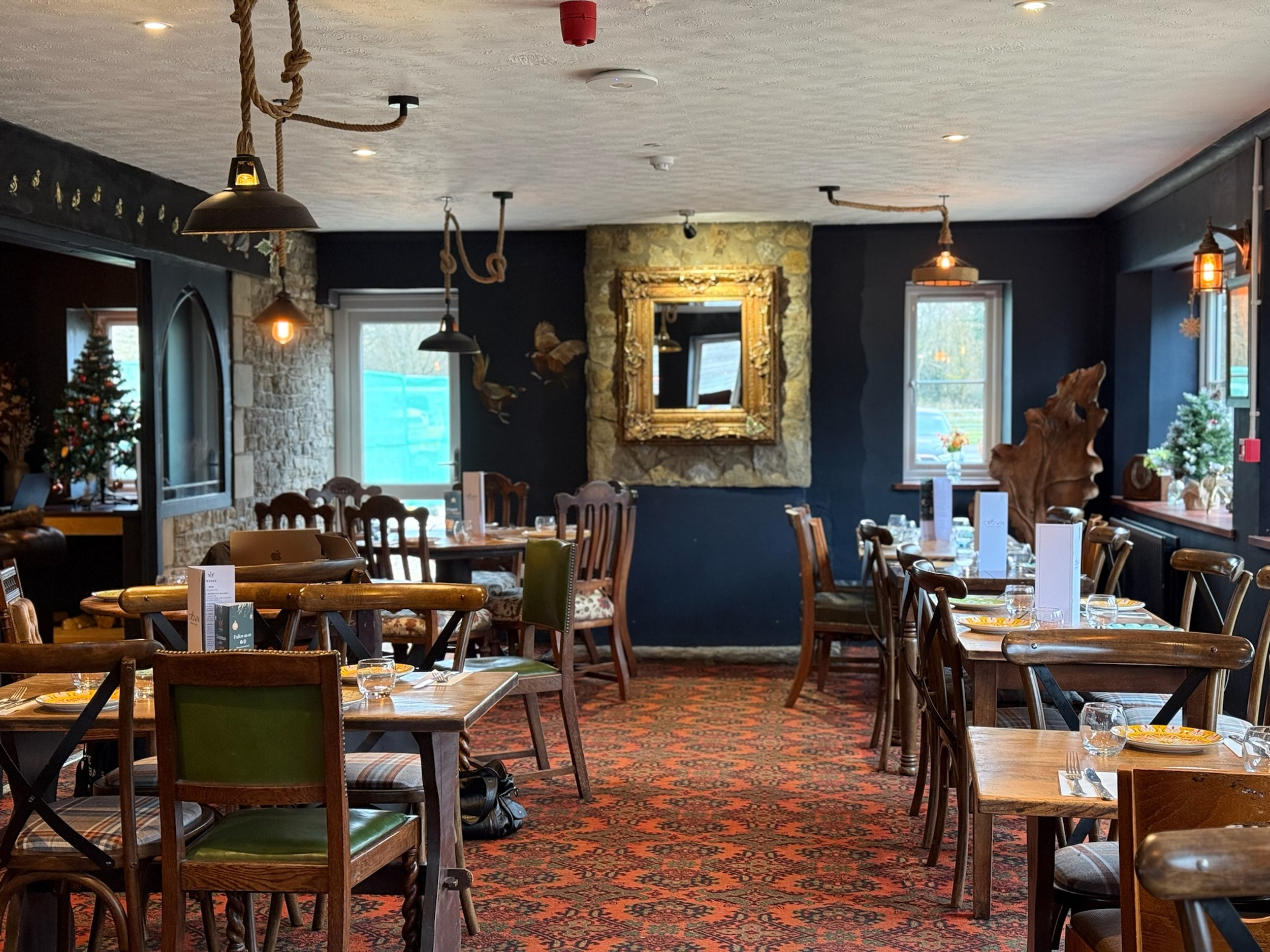 Events | The Crown in Cerney Wick | Cotswold Lakes