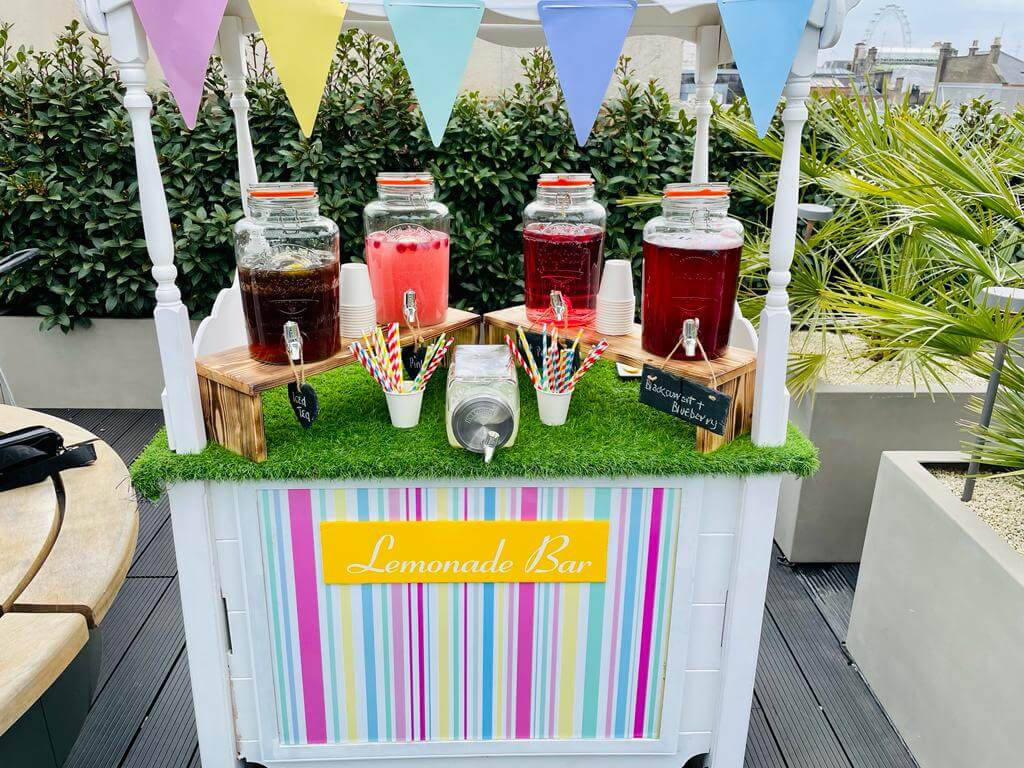 Vintage Lemonade Stand Hire