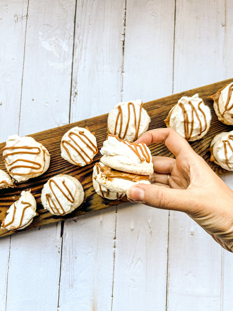 Mini Biscoff Crunch Cakes