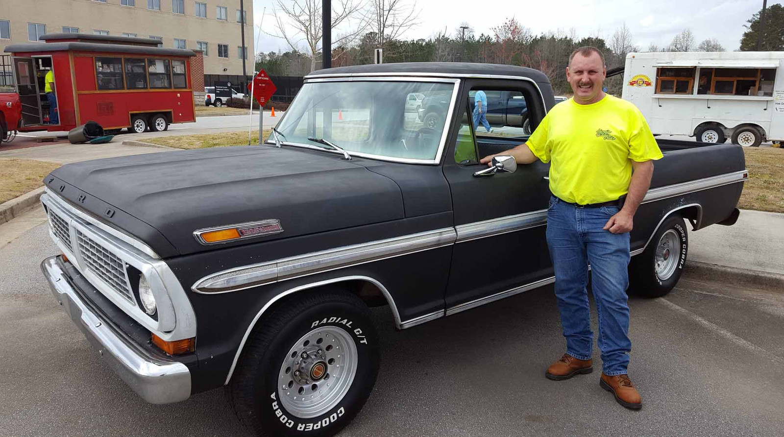 Fullscreen Page | Georgia Classic