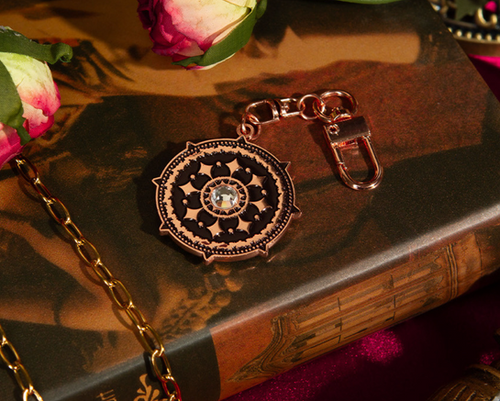 Death Is the Only Ending for the Villain Manhwa Merch - Amulet Keyring ...