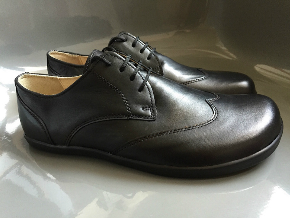 The Ultimate Minimalist Dress Shoe Guide for Men 2024
