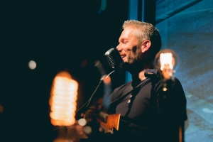 Ministry of Music Artists - Christian Singers, Bands & Worship Leaders