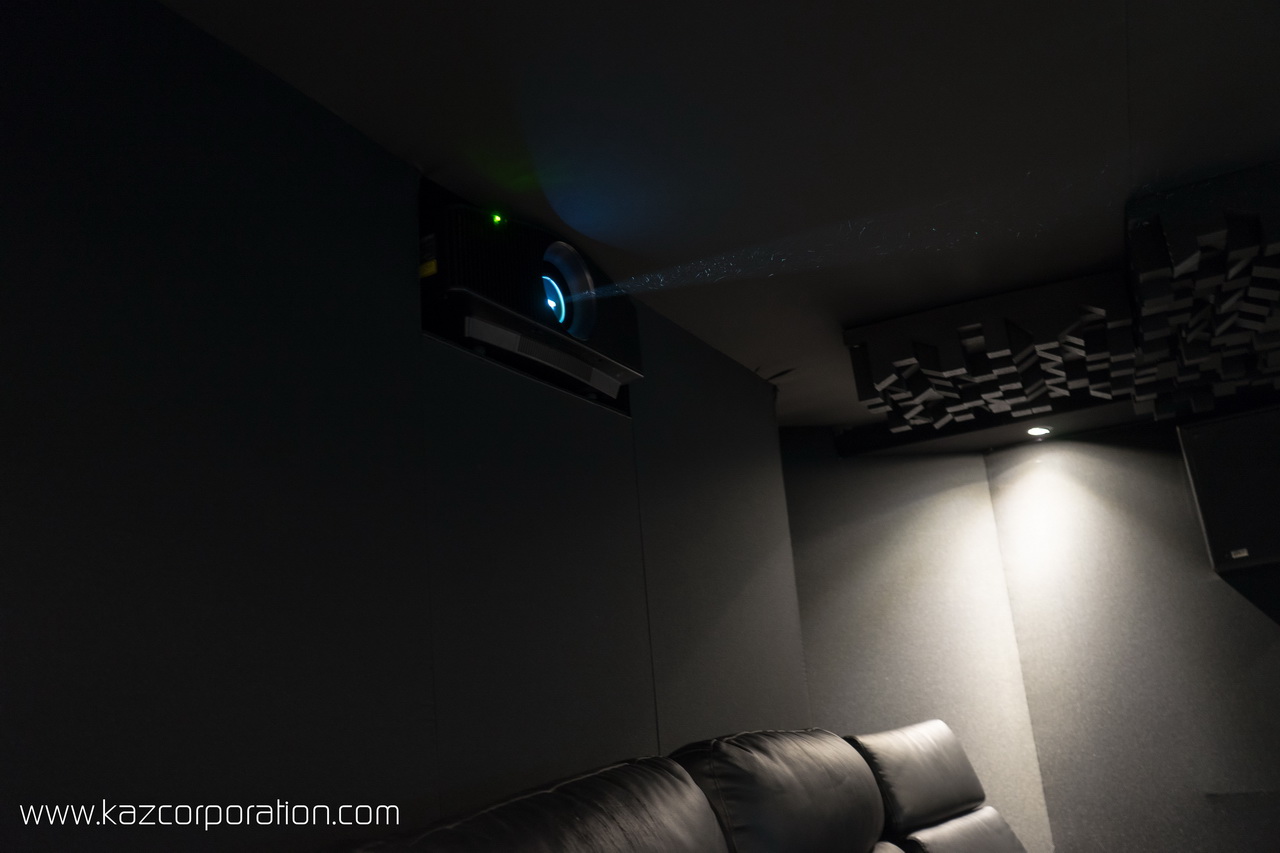 Essai Sony vw760es et un mot sur la calibration | KazCorporation