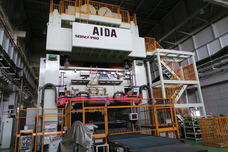 2300 ton Aida Servo Press | Presses For Sale | Diamond Presses
