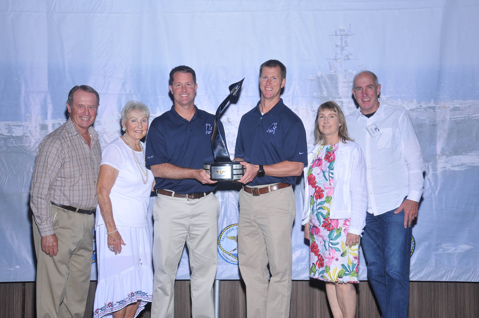 Fullscreen Page | Tailhook Association