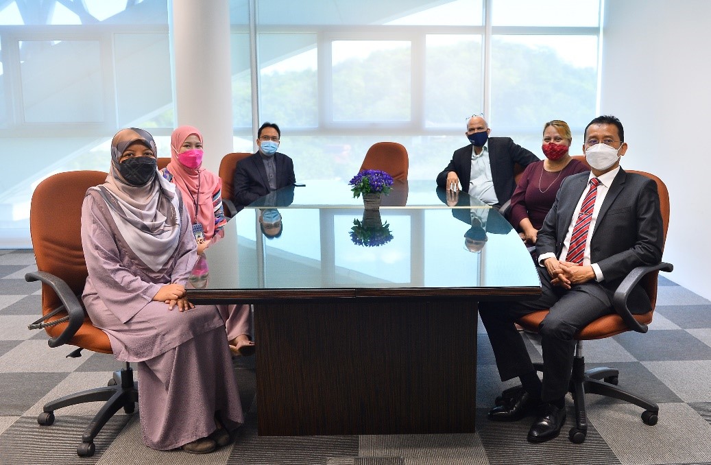 Malakoff Sumbang Wakalah Zakat RM20,000 Kepada Universiti Malaya - Malakoff