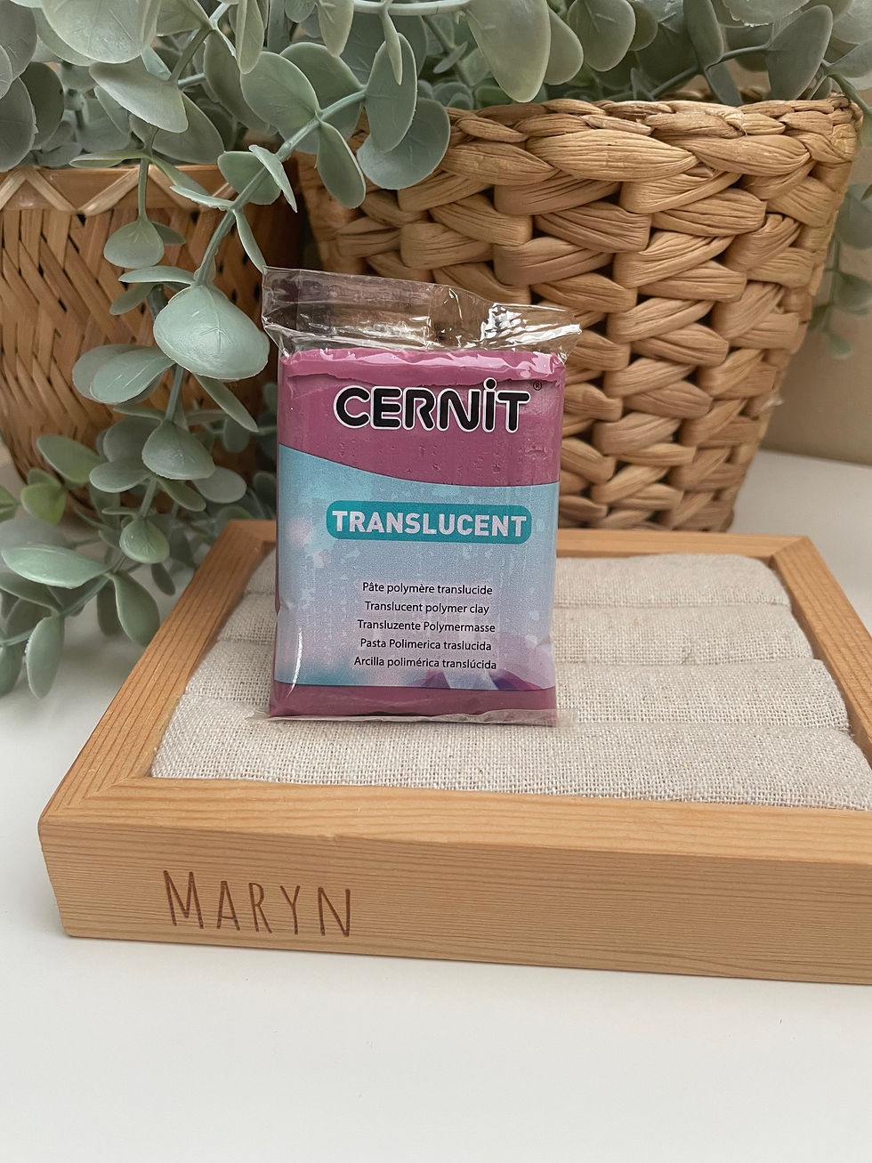 "Bordeaux” Cernit polymeerklei translucent 56 gram | MARYN