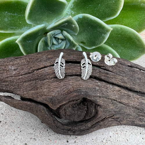 Fiona Feather Studs | Oh la la Silver