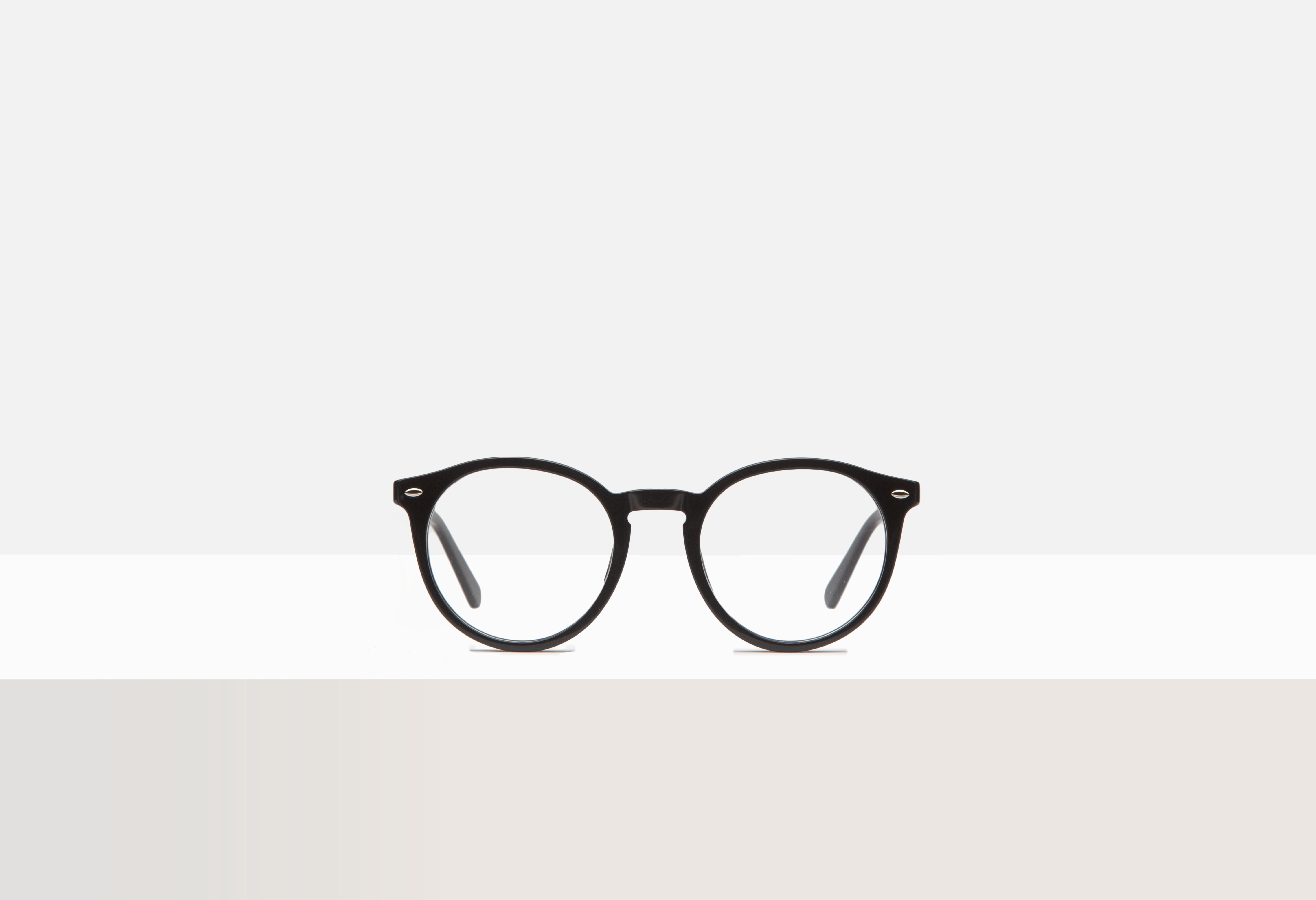 Carson in Acetate Black | Monocle