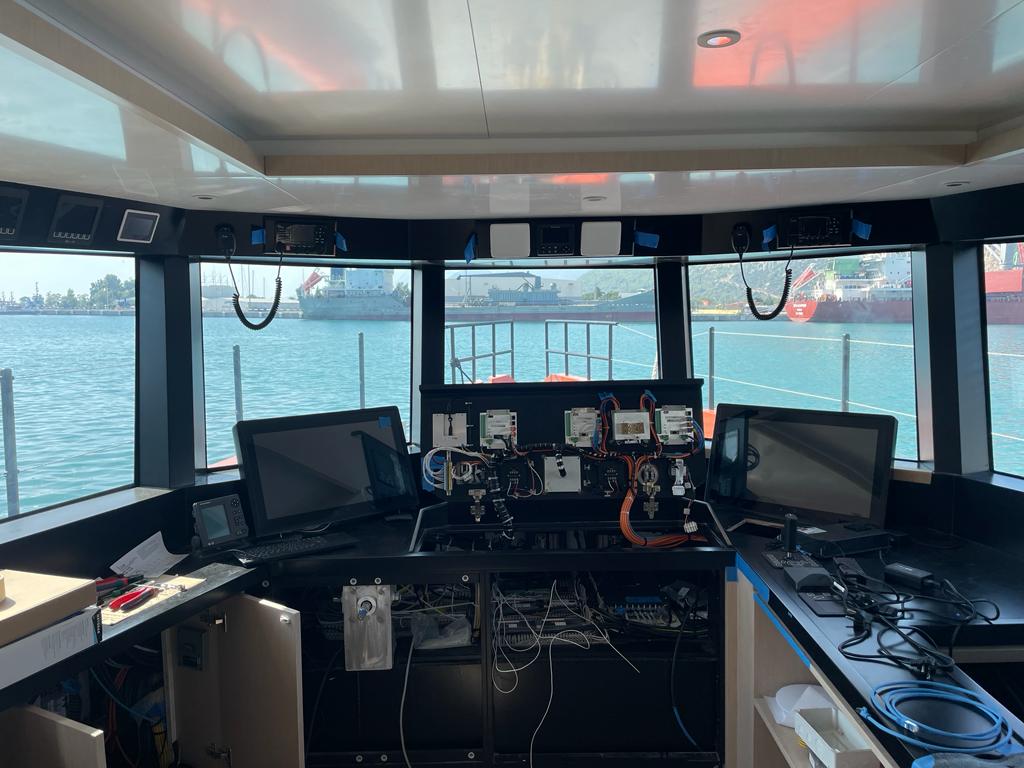 Yacht Control System - Integrated Yacht Control System