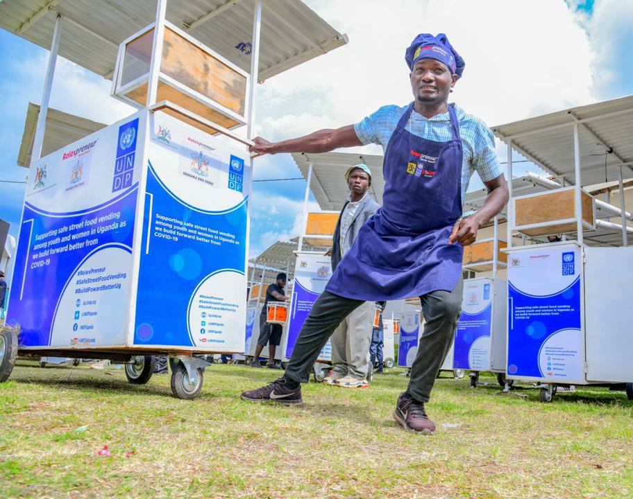 MINISTRY OF TOURISM, WILDLIFE AND ANTIQUITIES HANDSOVER 40 ROLEX CARTS ...