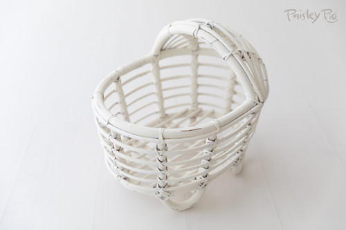 Cream Hooded Newborn Bassinet | Paisley Pig