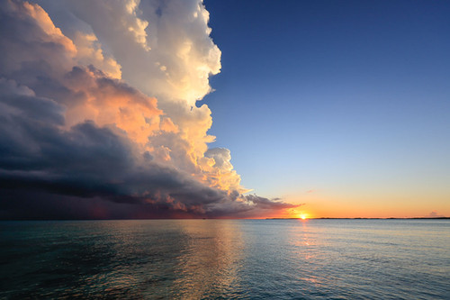 Thunderbolt Sunset | BEATRIX NEUHAUS