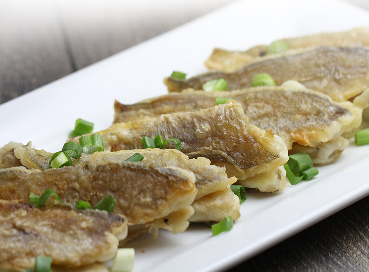 Deep Fried Baby Yellow Croaker Fillet with Five Spice Powder五香炸黃花魚