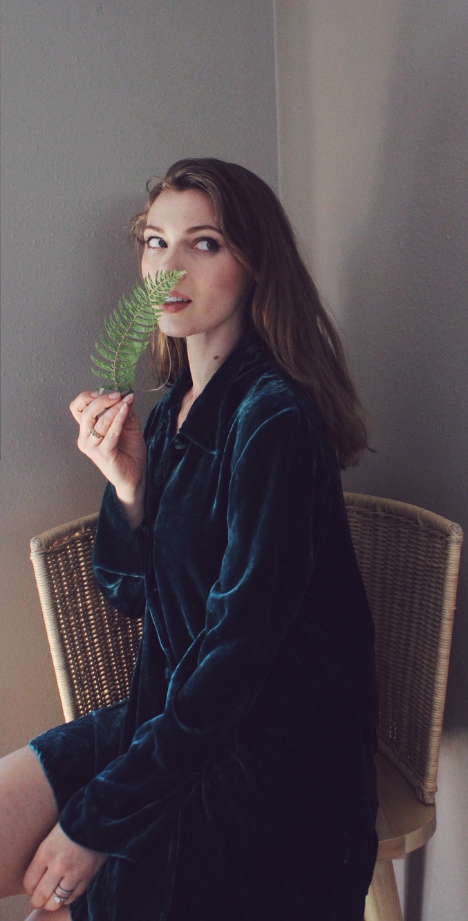 Bio | Stephanie Escobar