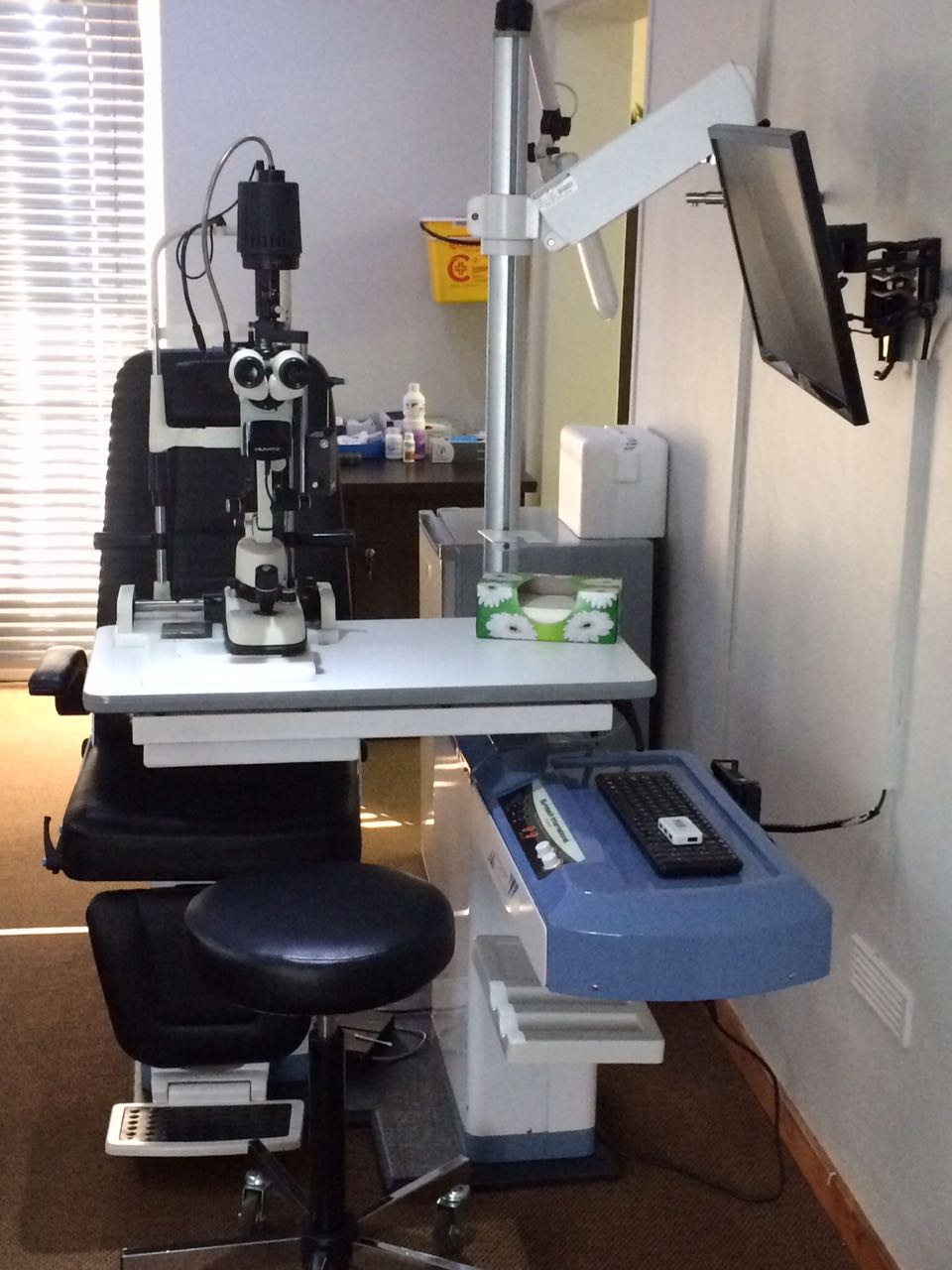 The Eye Doc | Ocular Testing