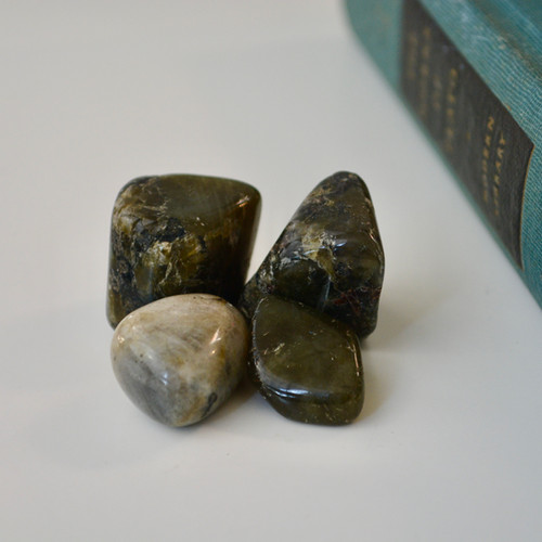 Labradorite - Tumbled Stone | CRYSTAL + CRAFT