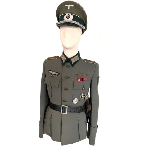 A WW2 German Infantry Hauptmanns Uniform the the 124th Inf Reg | DW ...
