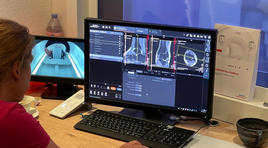 TEAM / GALERIE | Dr. Rhomberg