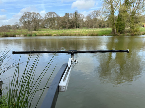 Ribbed rod rest | FEEDERLAND, LTD